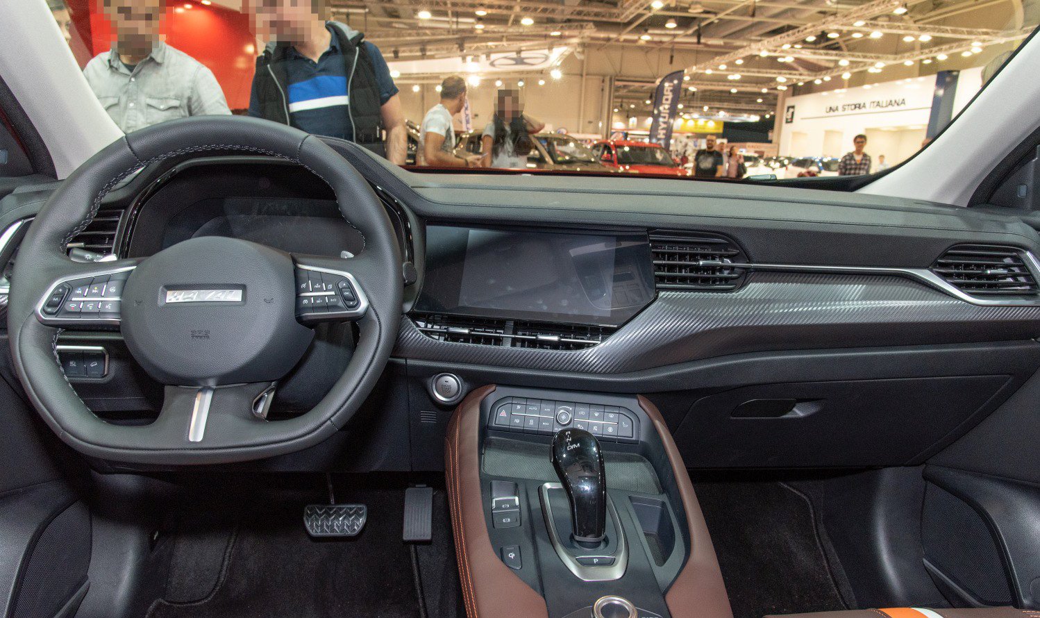 Haval F7 technical specifications and fuel economy